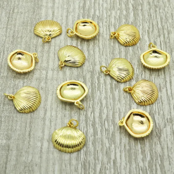 Scallop Shell Charm – Beads And Wires
